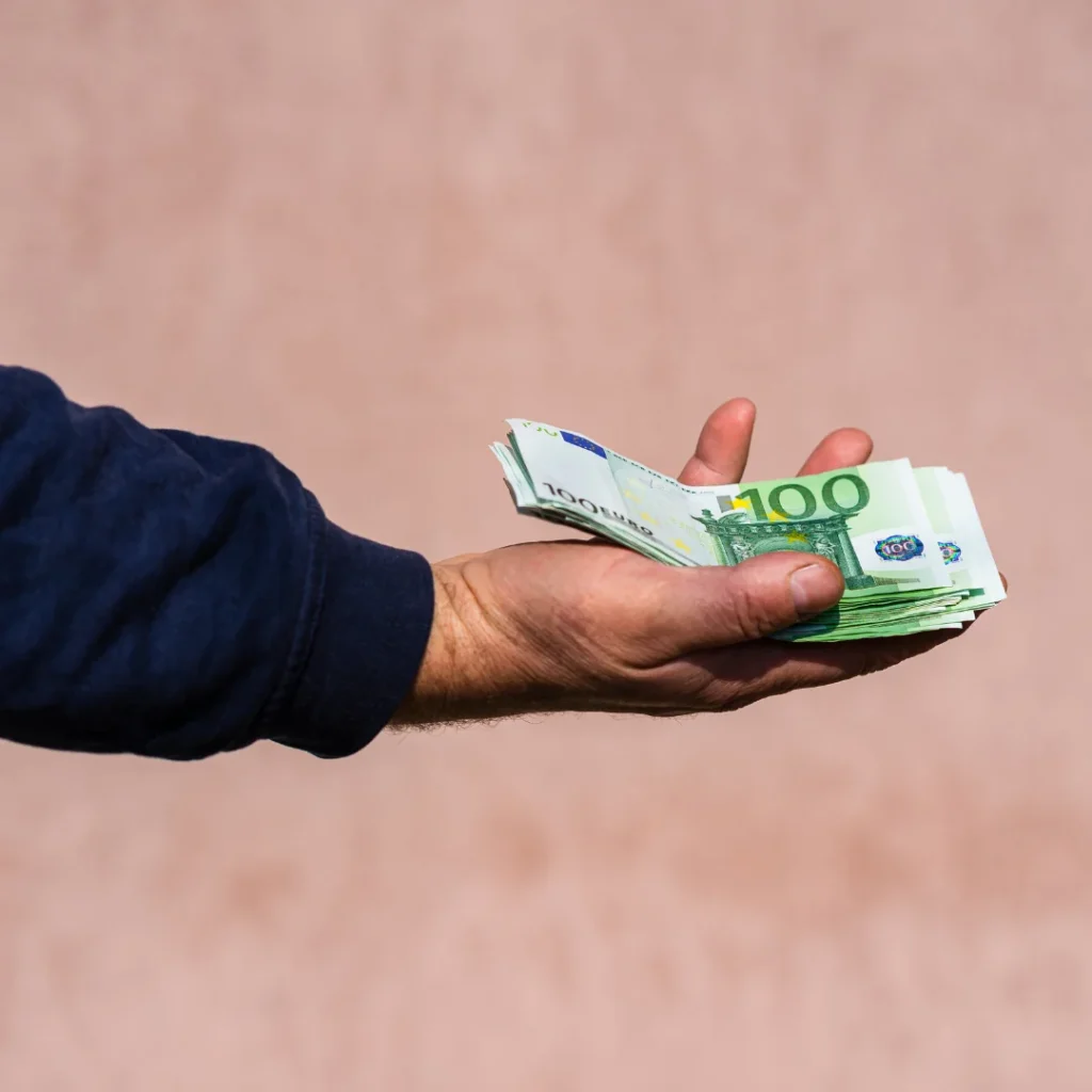 Préstamos rápidos MoneyMan: qué son y cómo evitar pedir más